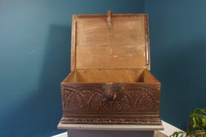 17th Century Oak Bible Box. – Dickinson's Antiques Gargrave